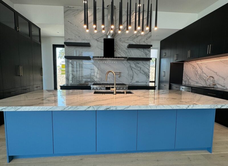 The Solid Slab Kitchen: Seamless Countertop Design For Luxury Spaces